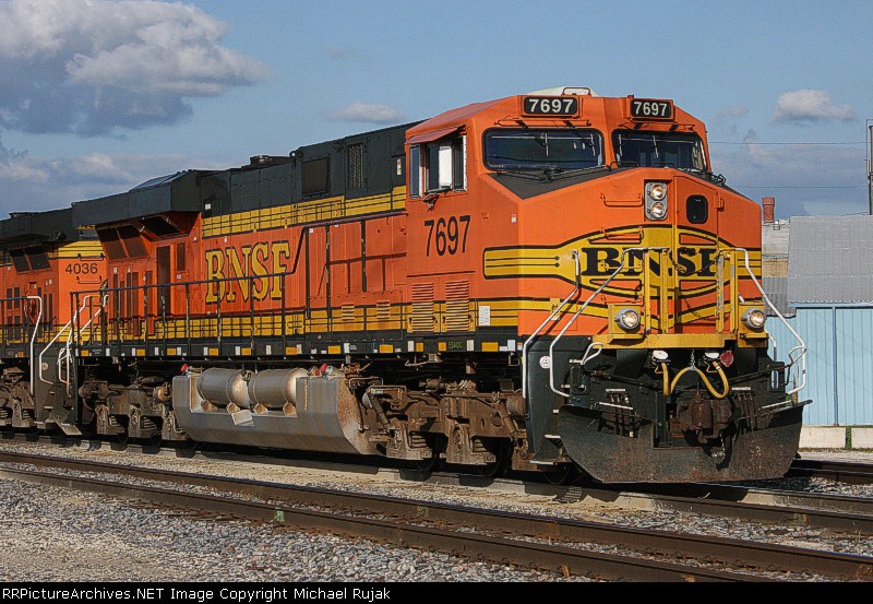 BNSF 7697
